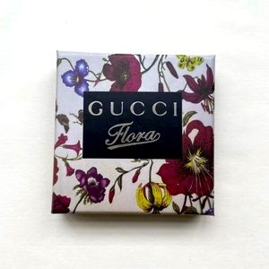Gucci | Other | Gucci Mirror Compact Miroir With Box Silver Flowers ...